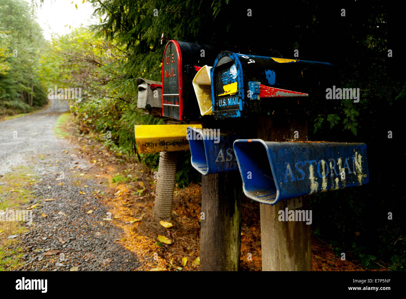 Country road writing hi-res stock photography and images - Alamy