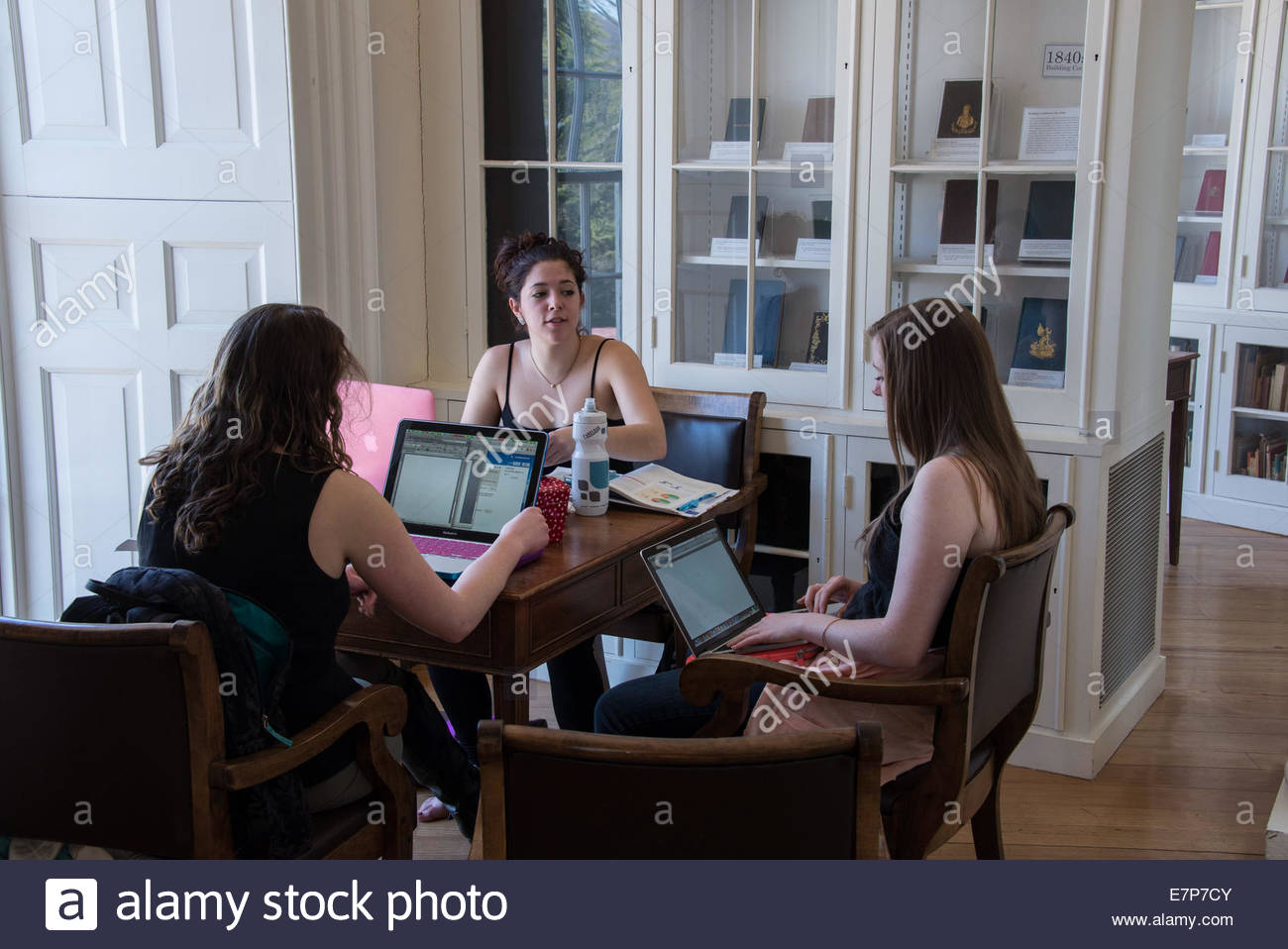 University Of Virginia Campus Stock Photos & University Of Virginia ...
