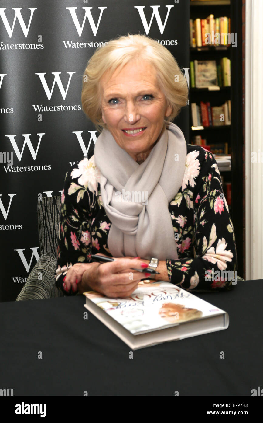 Mary Berry promotes and signs copies of her latest cook book at ...