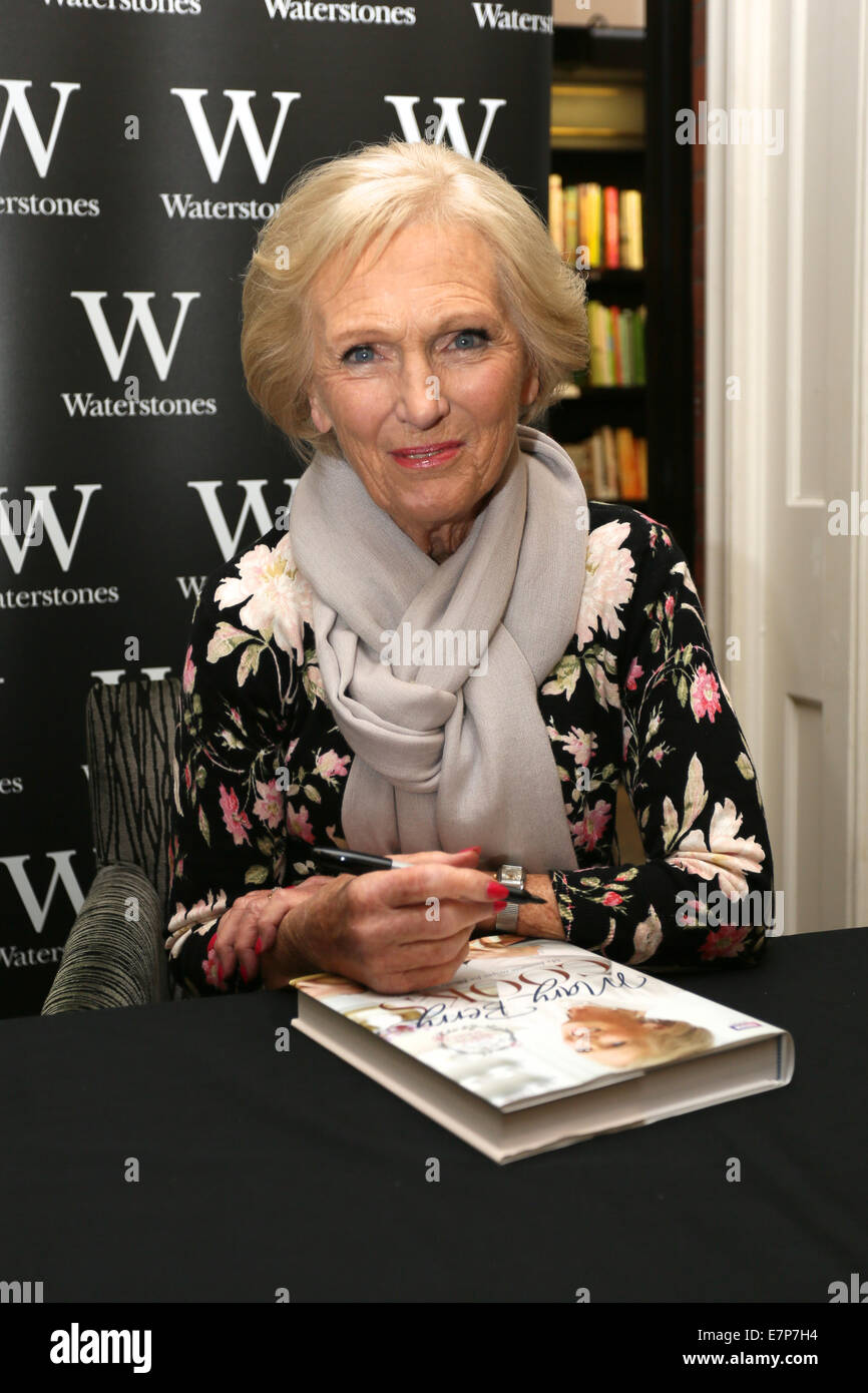 Mary Berry promotes and signs copies of her latest cook book at ...