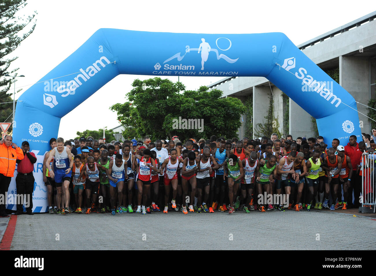Sanlam cape town marathon hi-res stock photography and images - Alamy