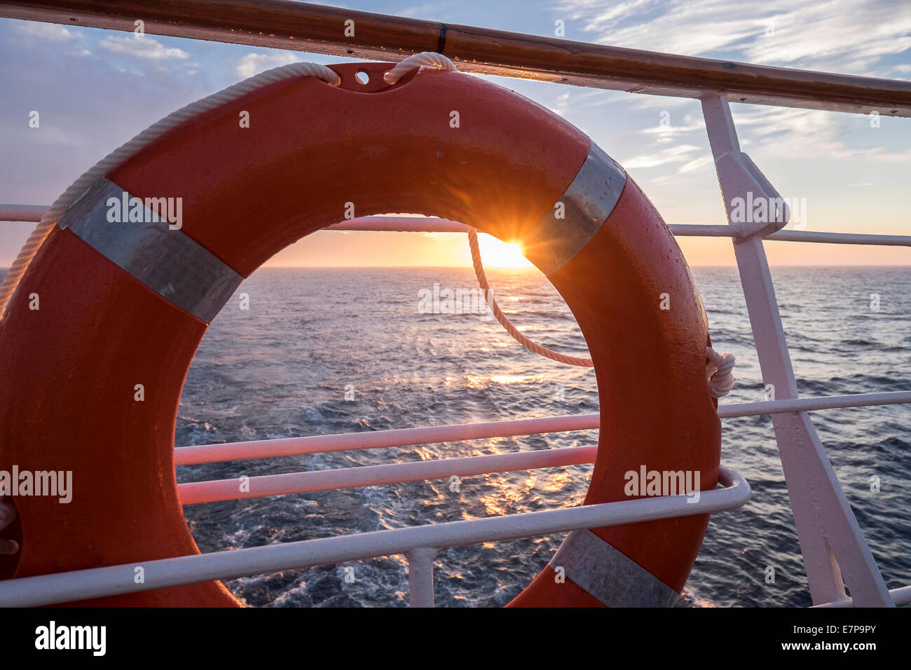 No people lifebelt hi-res stock photography and images - Alamy