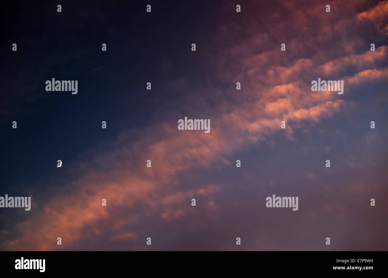 Cloud sky moon hi-res stock photography and images - Alamy