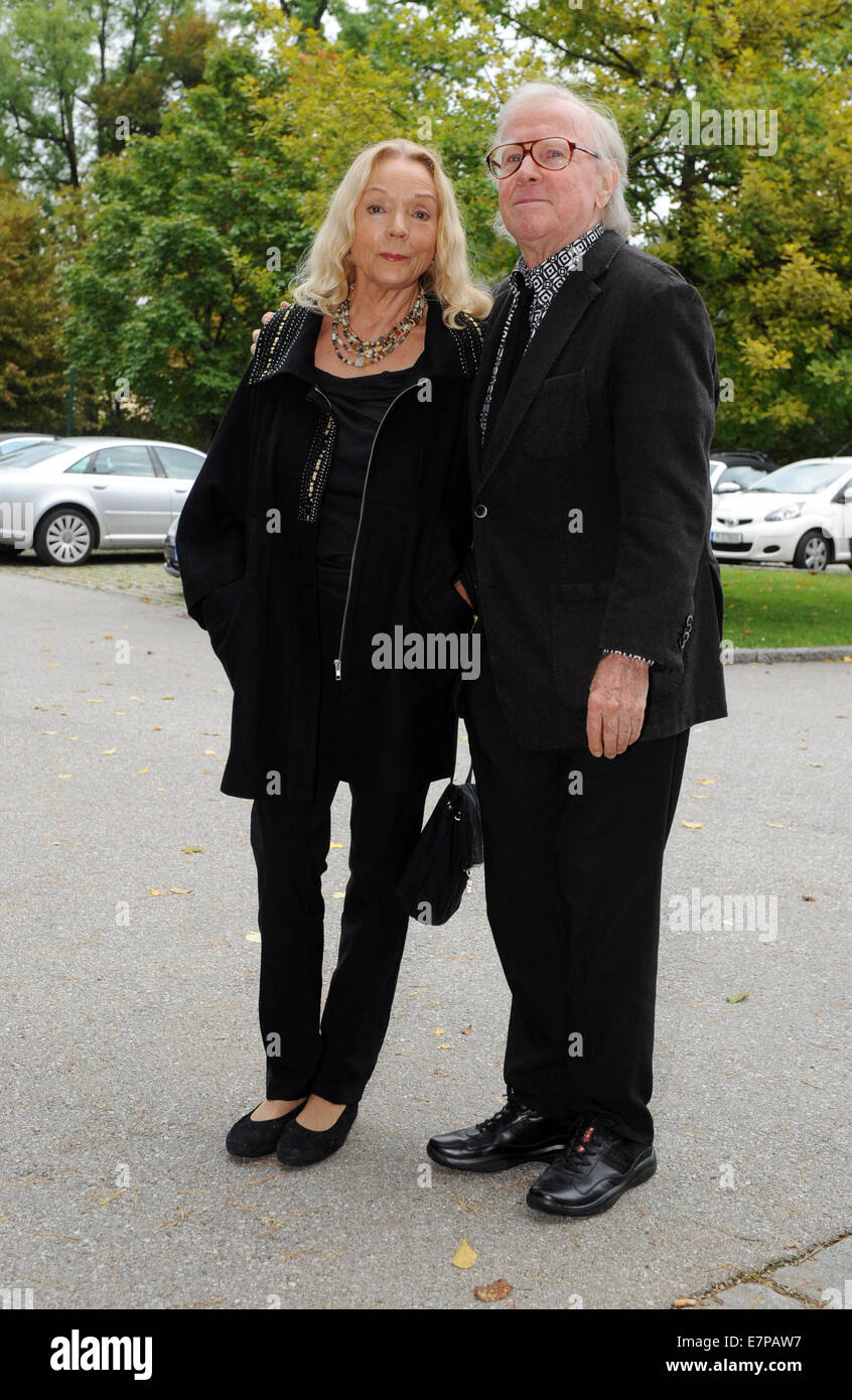 Musician Klaus Doldinger and his wife Inge arrive for the funeral ...