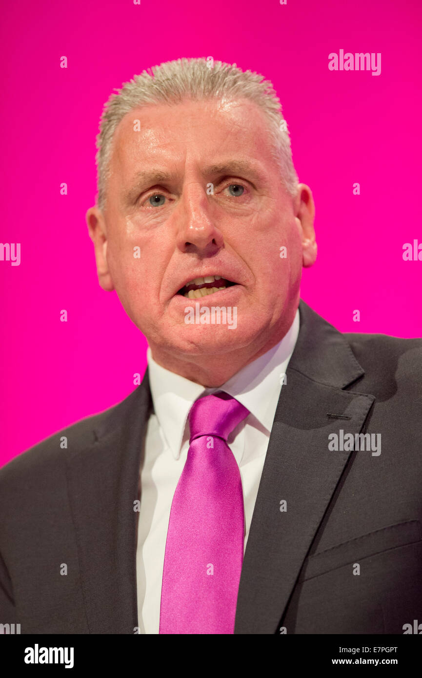 Shadow secretary of state for defence hi-res stock photography and ...