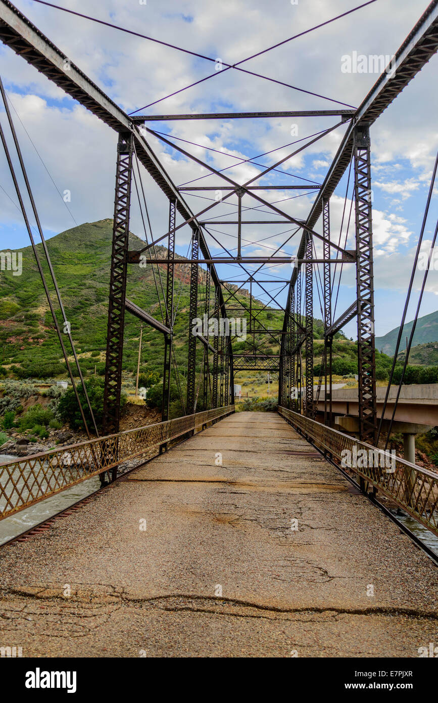 Rusted steel bridge crossing the colorado river Stock Photo - Alamy
