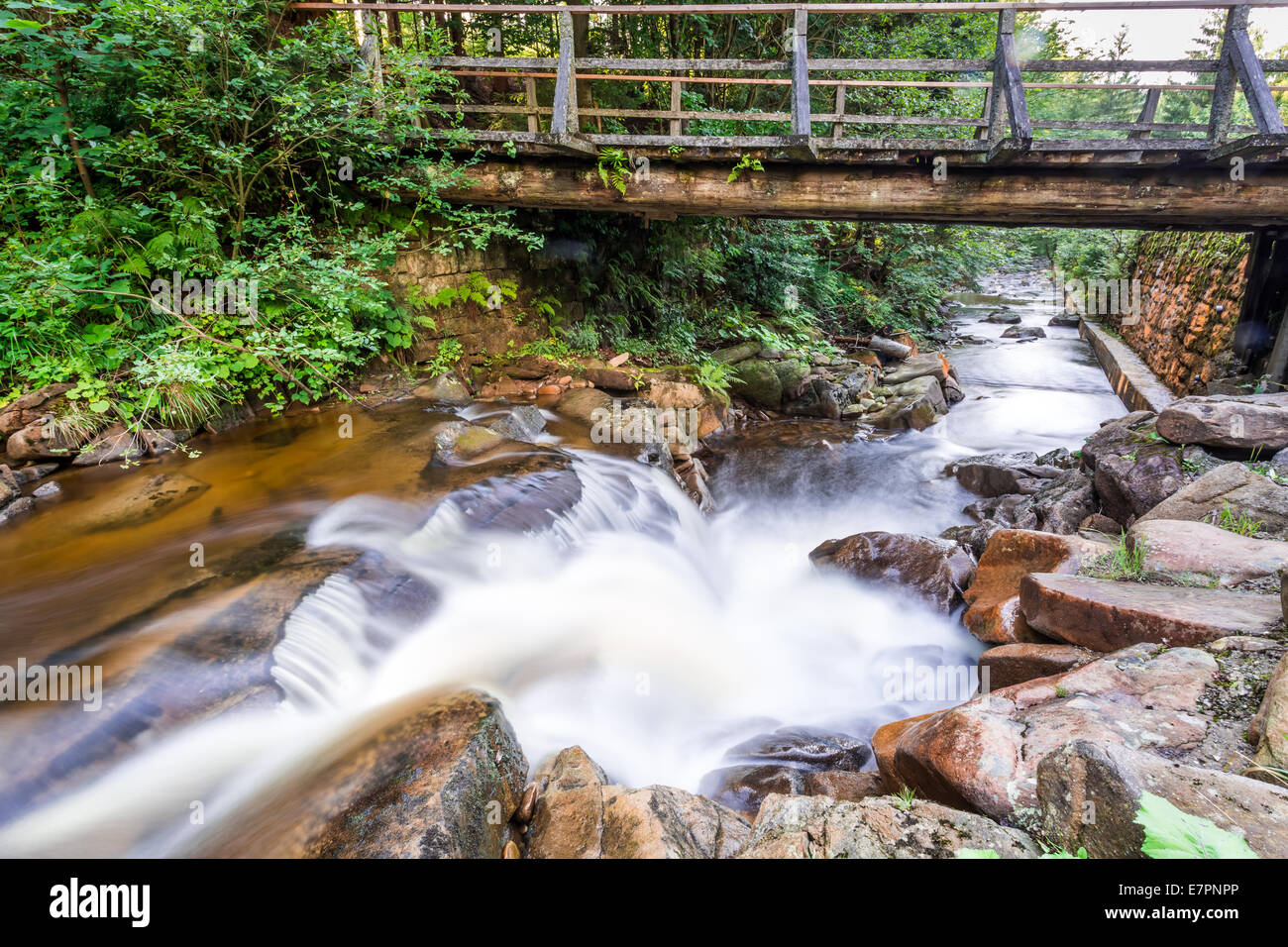 Old wooden bridge waterfall hi-res stock photography and images - Alamy