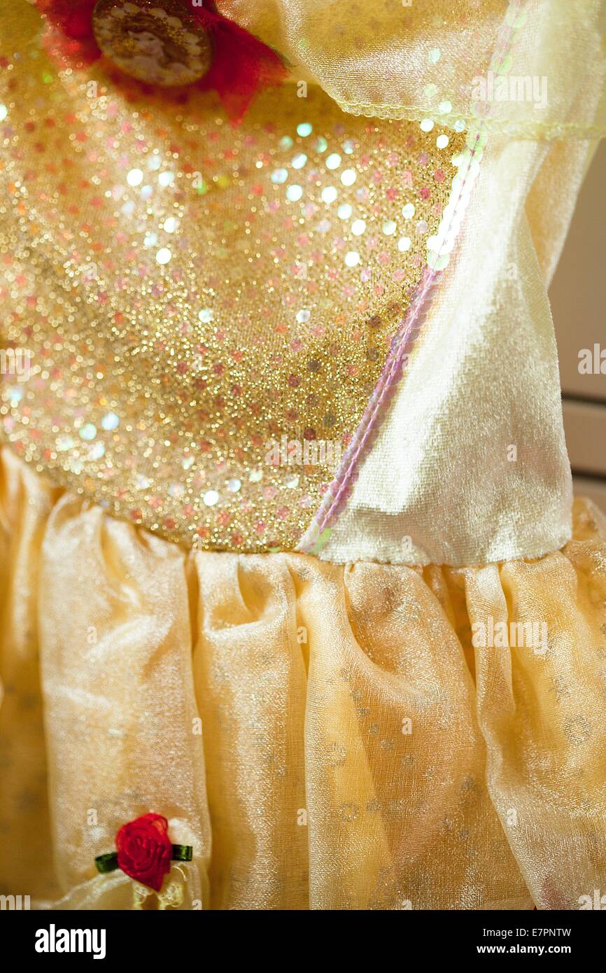 Girl's yellow princess costume Stock Photo - Alamy