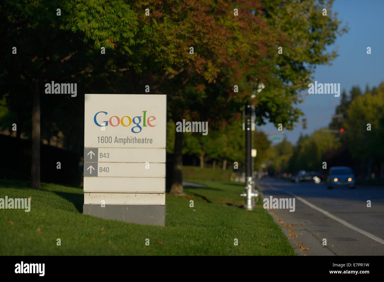 The Googleplex campus at the worldwide headquarters in Silicon Valley ...