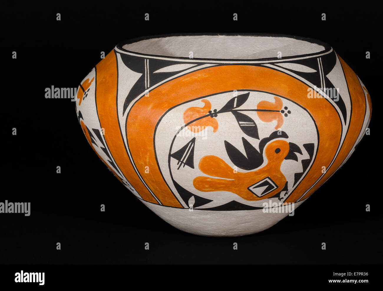 Traditional Native American Pueblo Pottery Stock Photo - Alamy