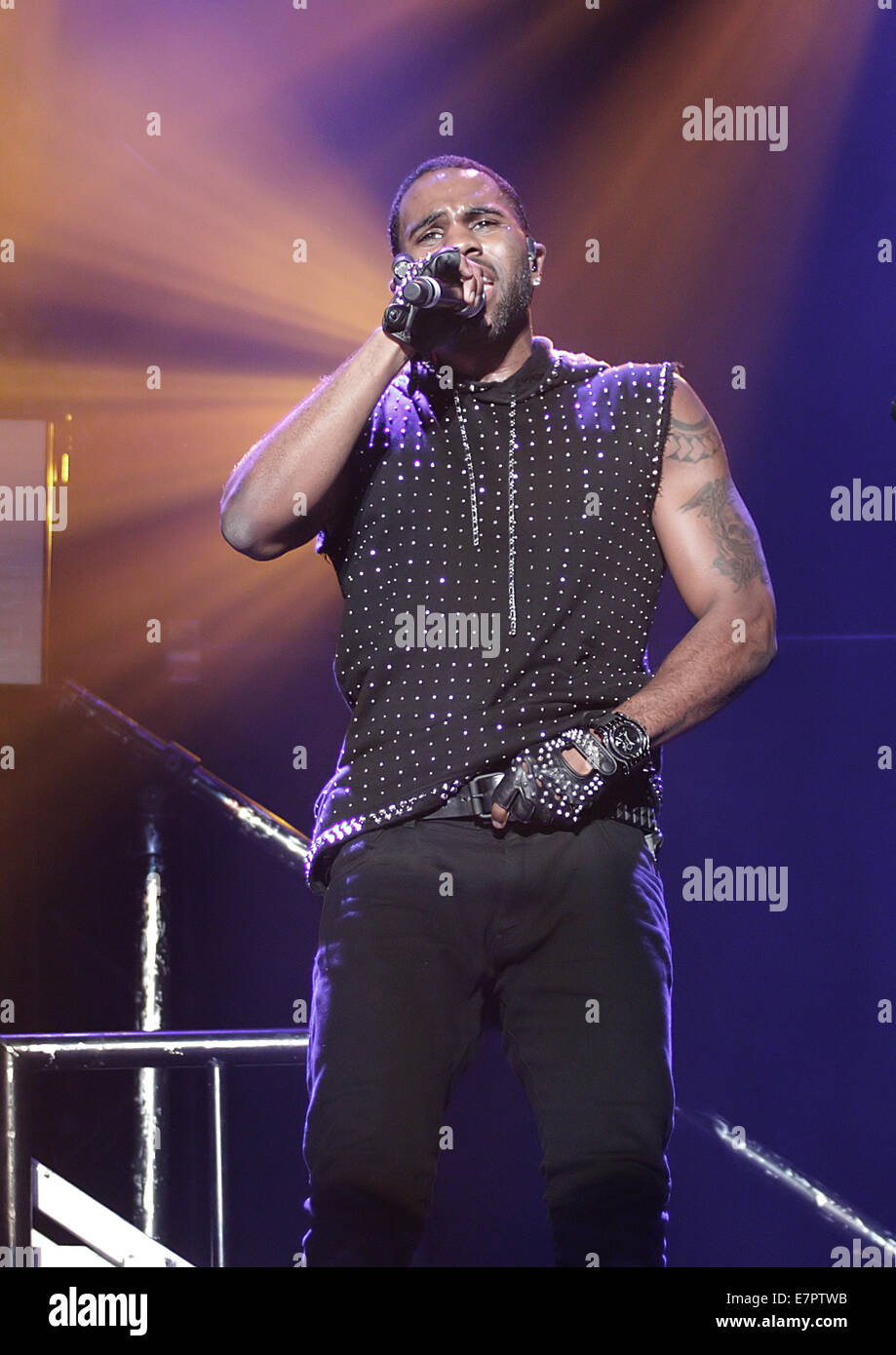 Jason Derulo performing live on stage at Manchester O2 Apollo Featuring ...