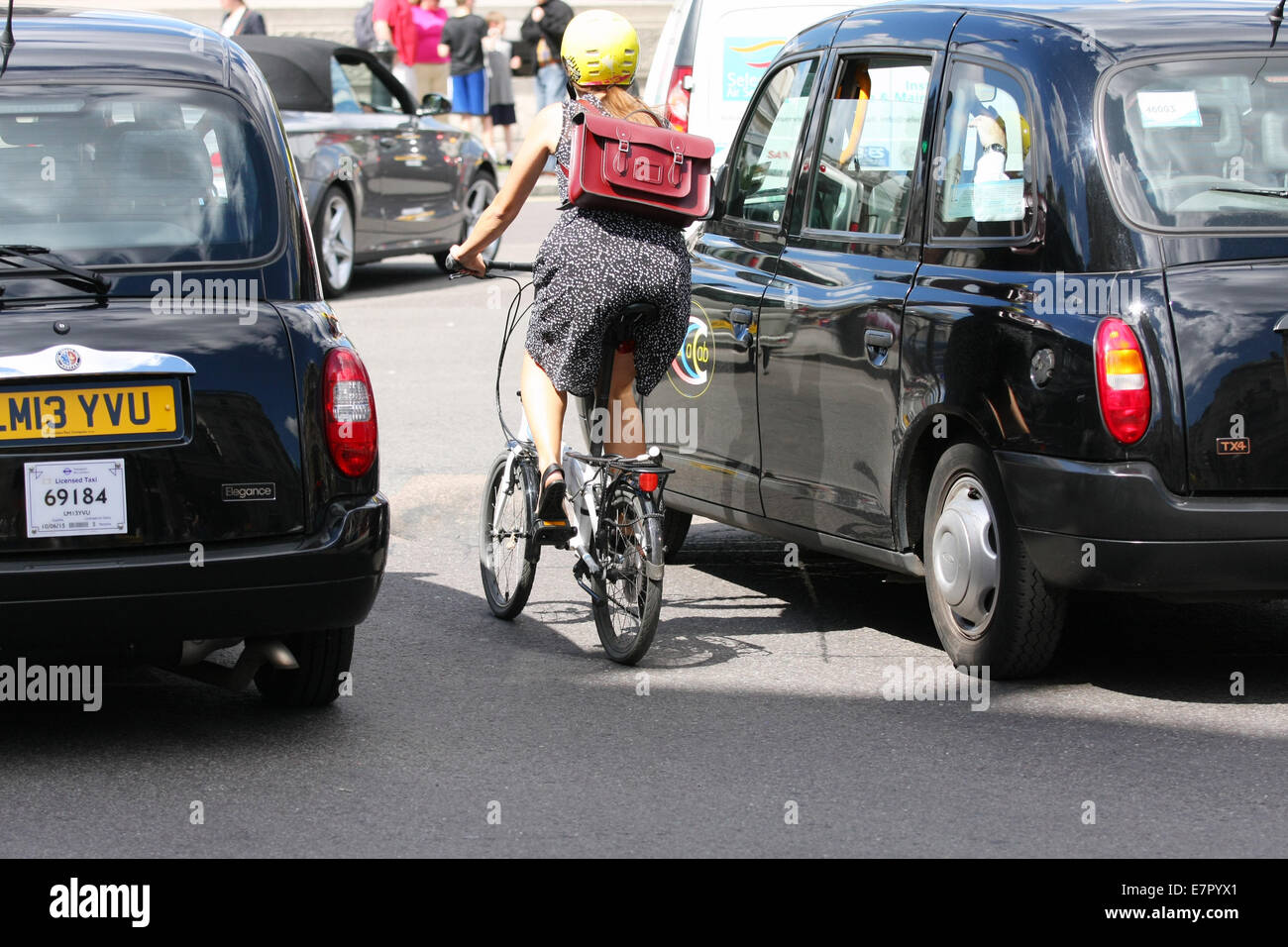 Bike cab bike taxis hi-res stock photography and images - Alamy