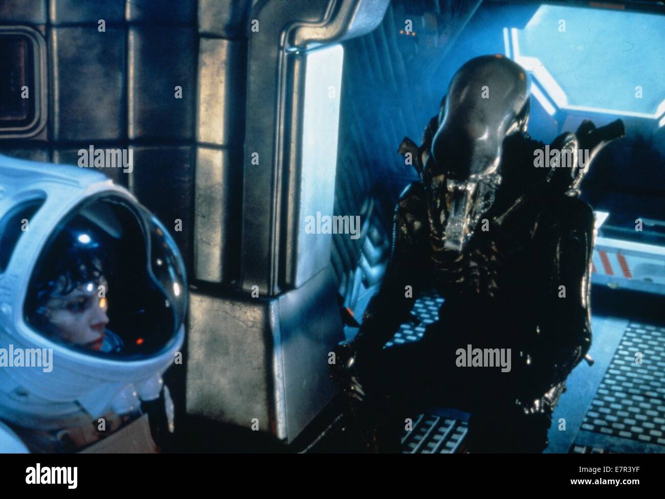 Alien Year : 1979 USA Director : Ridley Scott Sigourney Weaver Stock ...
