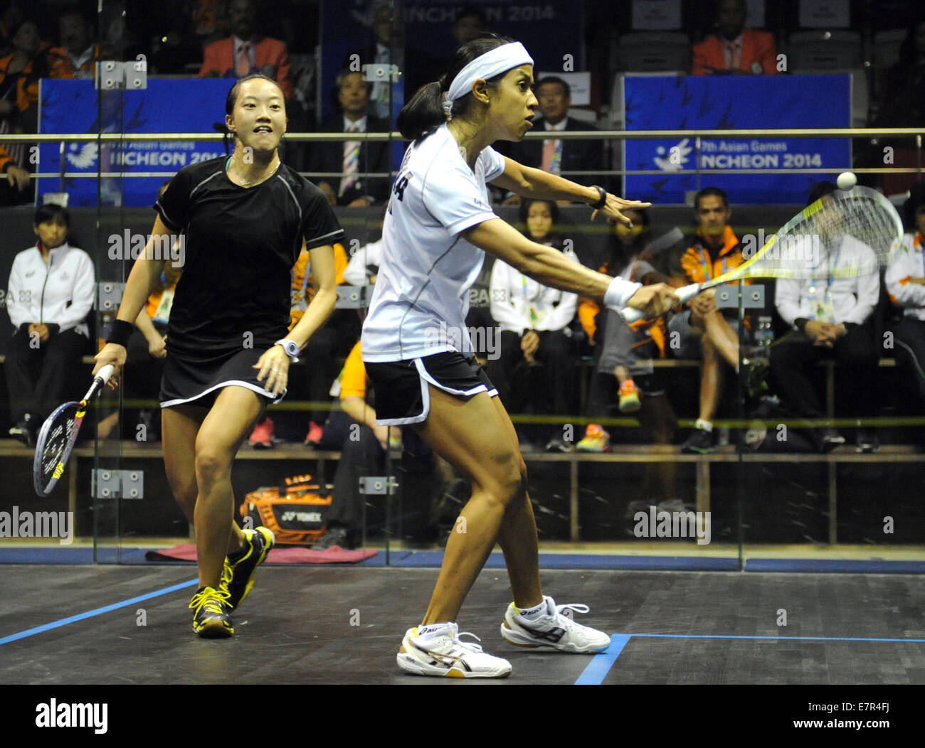 Incheon, South Korea. 23rd Sep, 2014. David Nicol Ann (R) of Malaysia ...