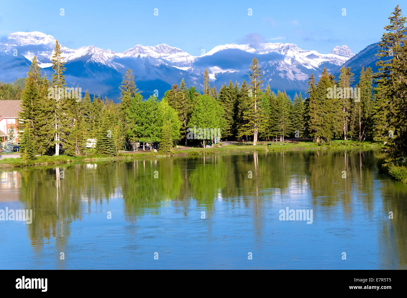Bow river banff hi-res stock photography and images - Alamy