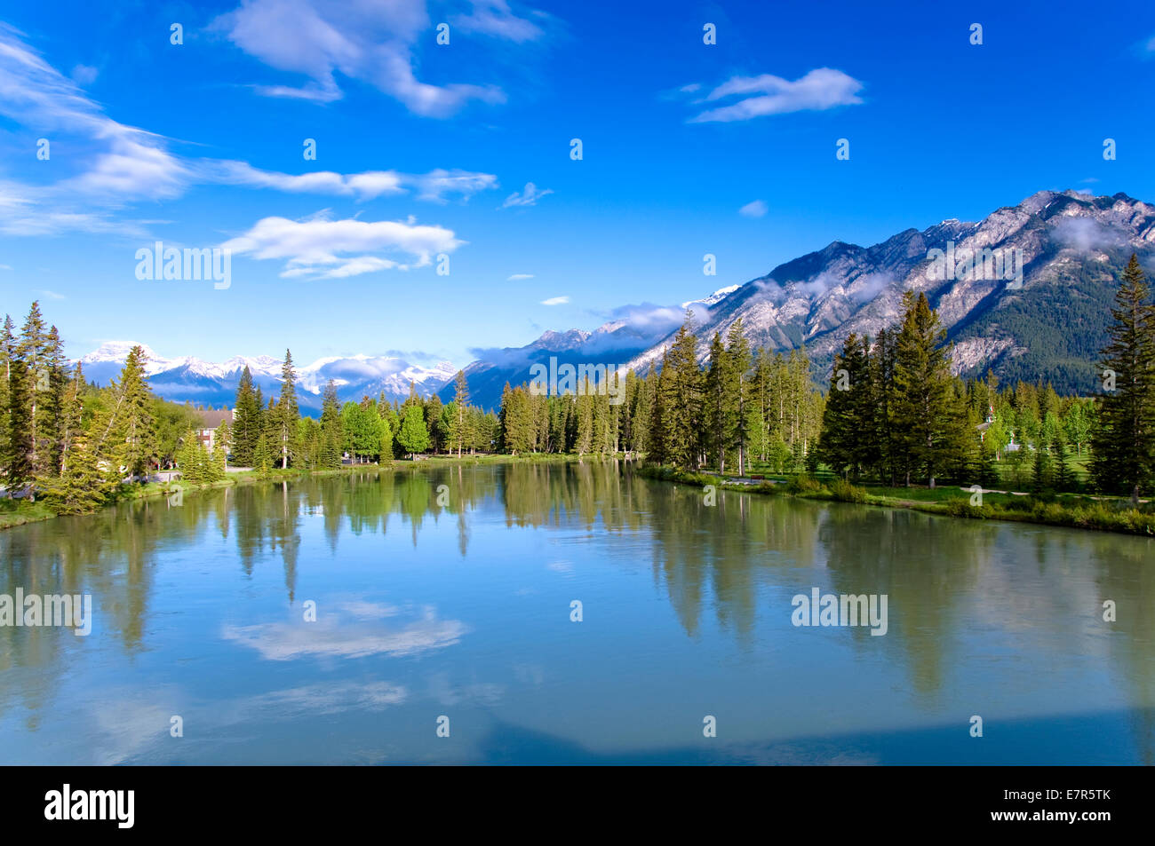 Bow river banff hi-res stock photography and images - Alamy