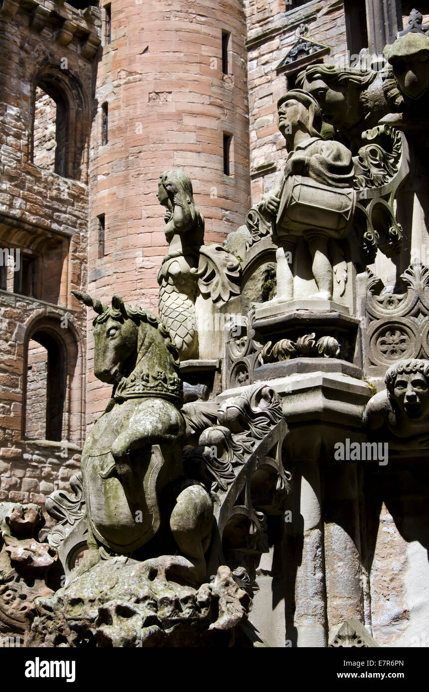 Linlithgow Palace Fountain High Resolution Stock Photography and Images ...