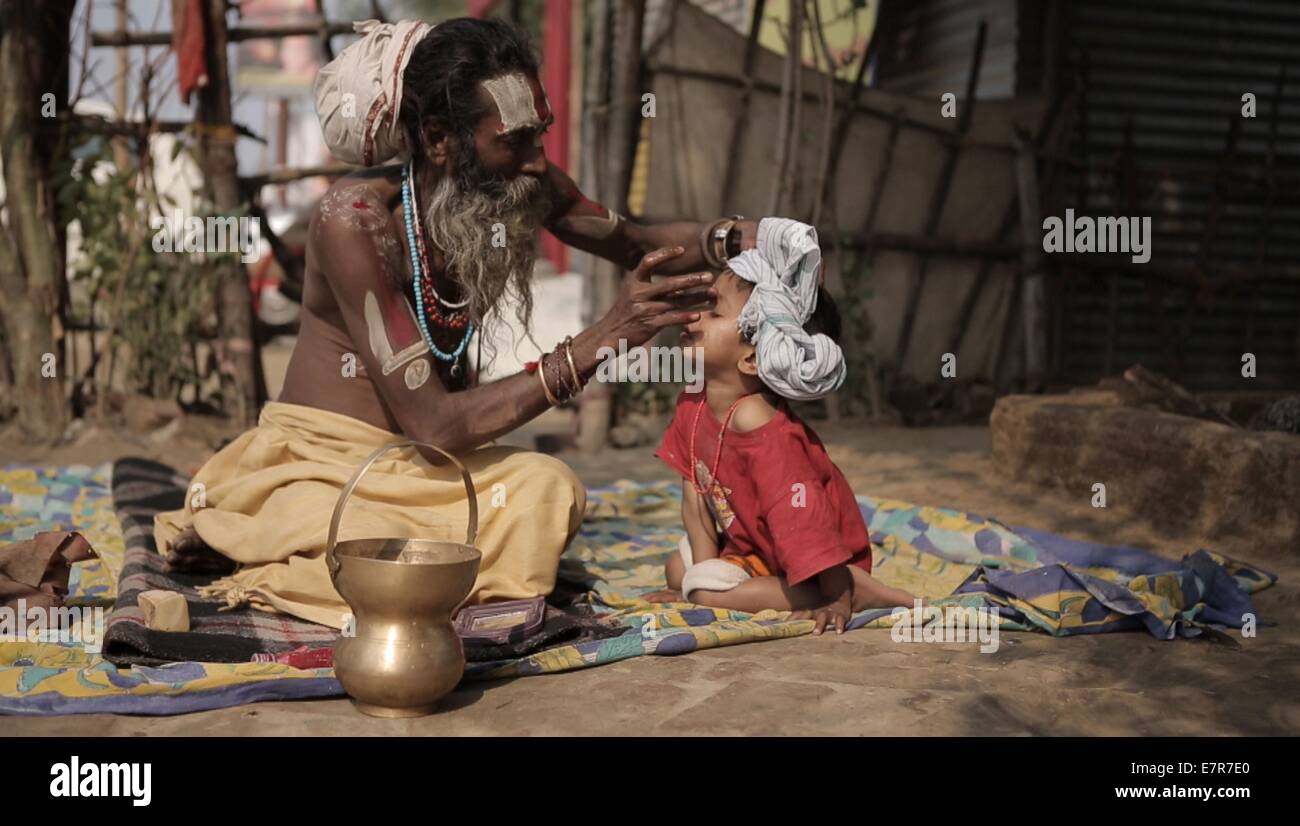 Faith child hi-res stock photography and images - Alamy