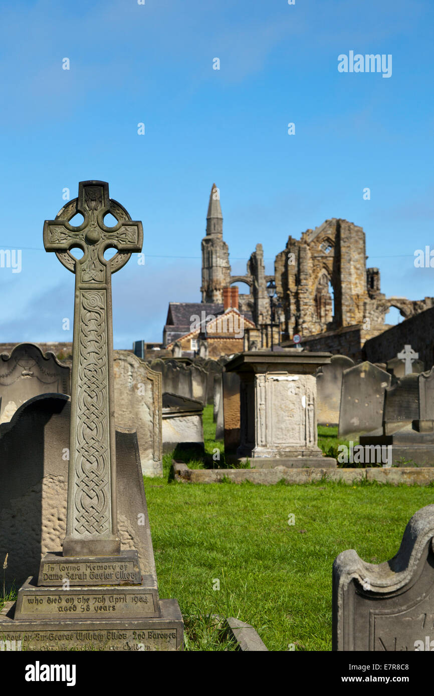 Whitby abbey graveyard gravestones hi-res stock photography and images ...