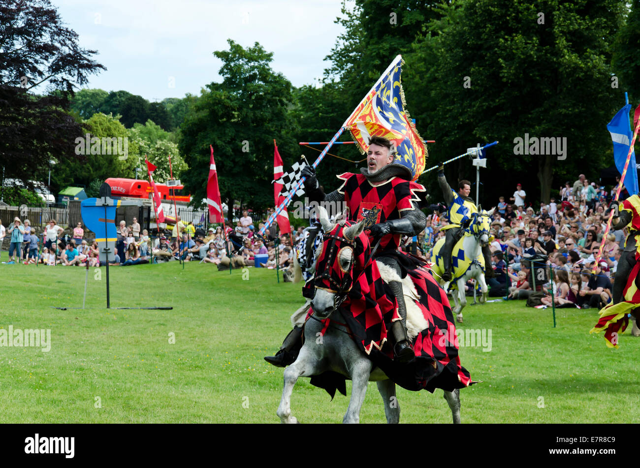 Jousting a linlithgow palace hi-res stock photography and images - Alamy