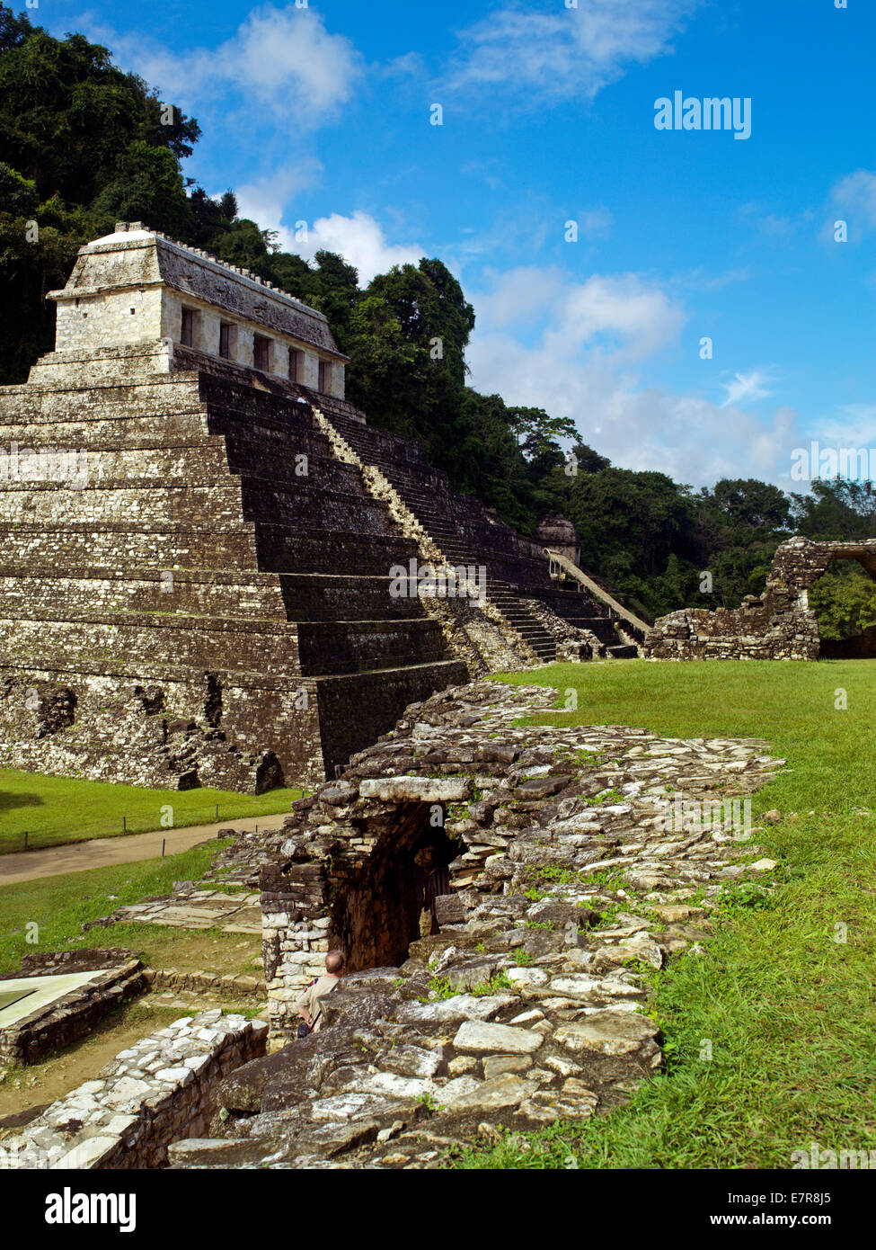 Templo de las inscripciones palenque hi-res stock photography and ...
