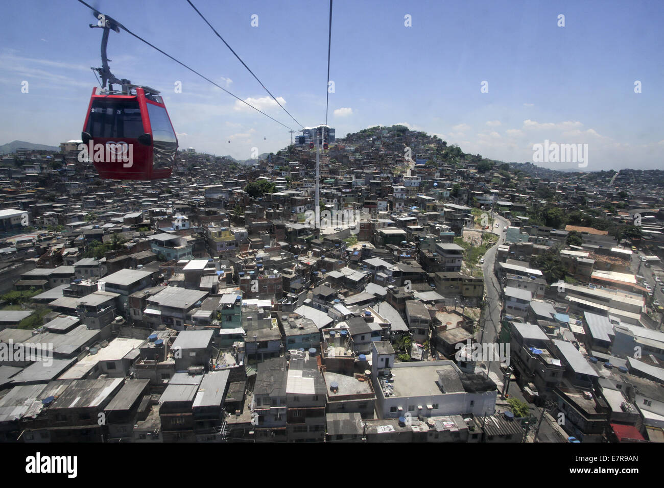The cable car at the favela complex of alemao hi-res stock photography ...