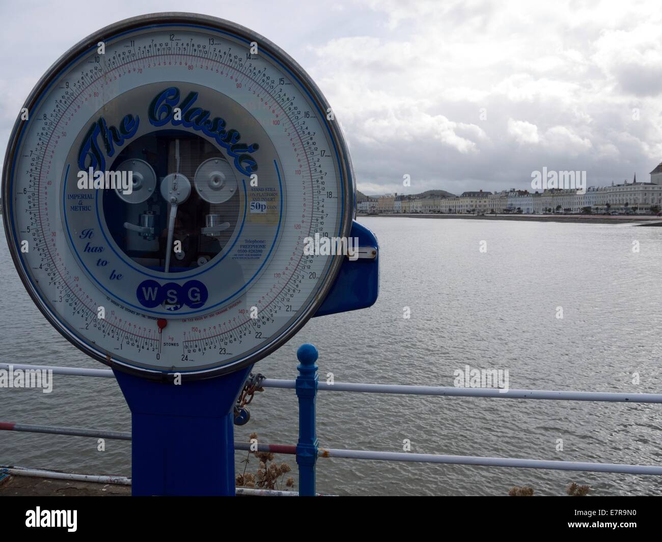 Sea fronts hi-res stock photography and images - Alamy