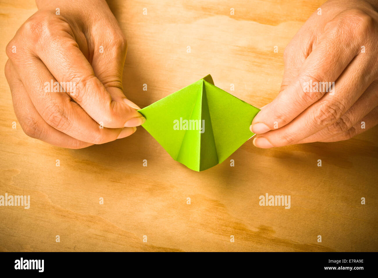 Paper folding hi-res stock photography and images - Alamy
