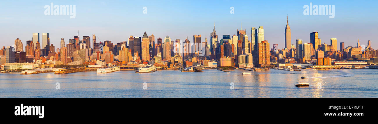 Panoramic view of Manhattan Stock Photo - Alamy