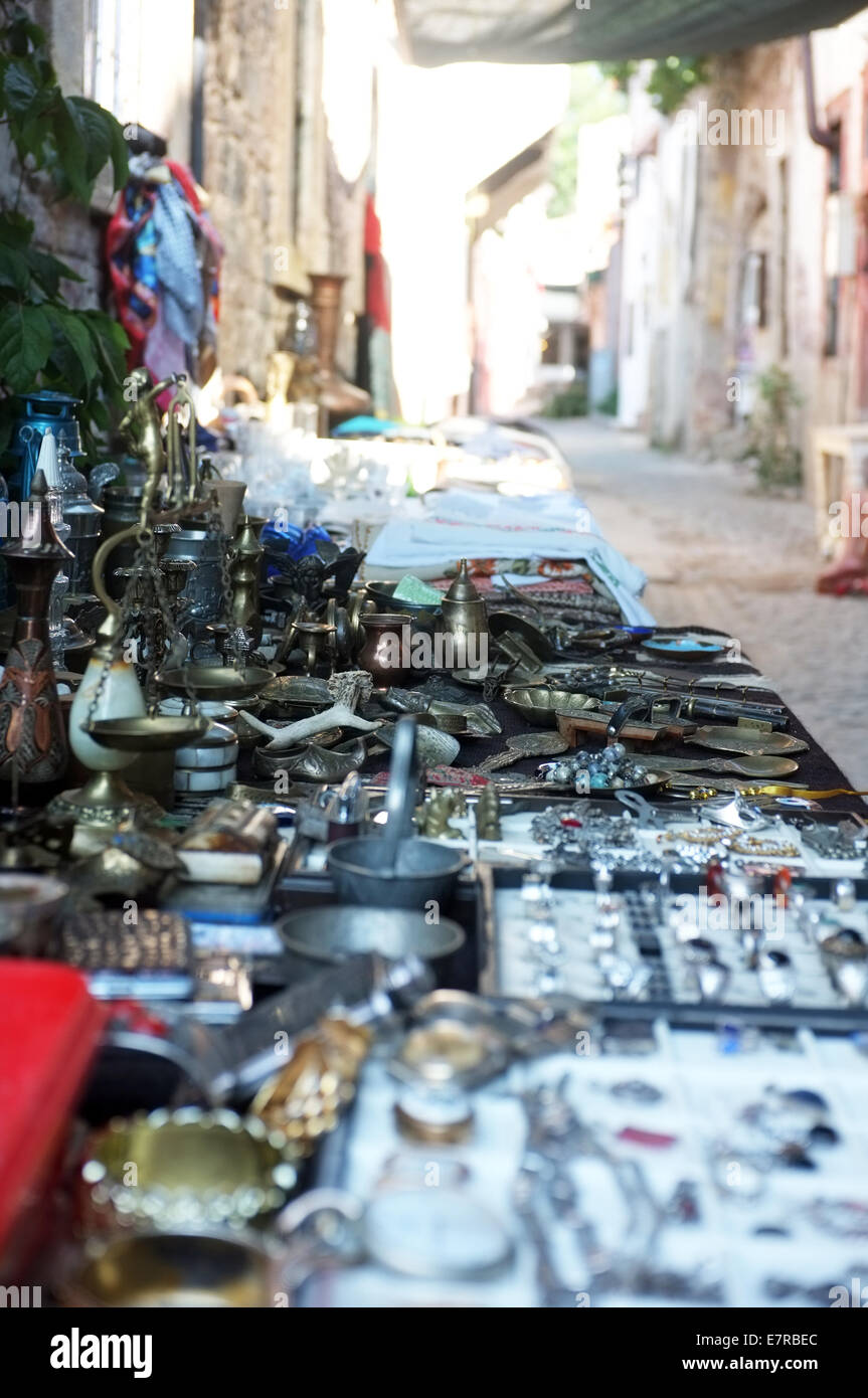 Antique goods on outdoor market stall Stock Photo - Alamy