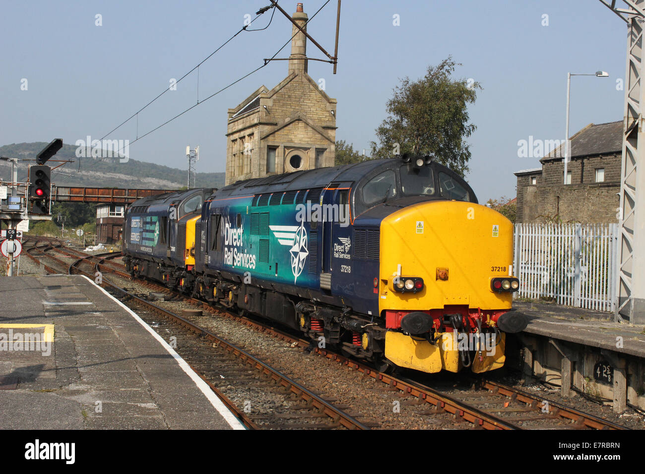 Class 37 diesel locomotives hi-res stock photography and images - Alamy