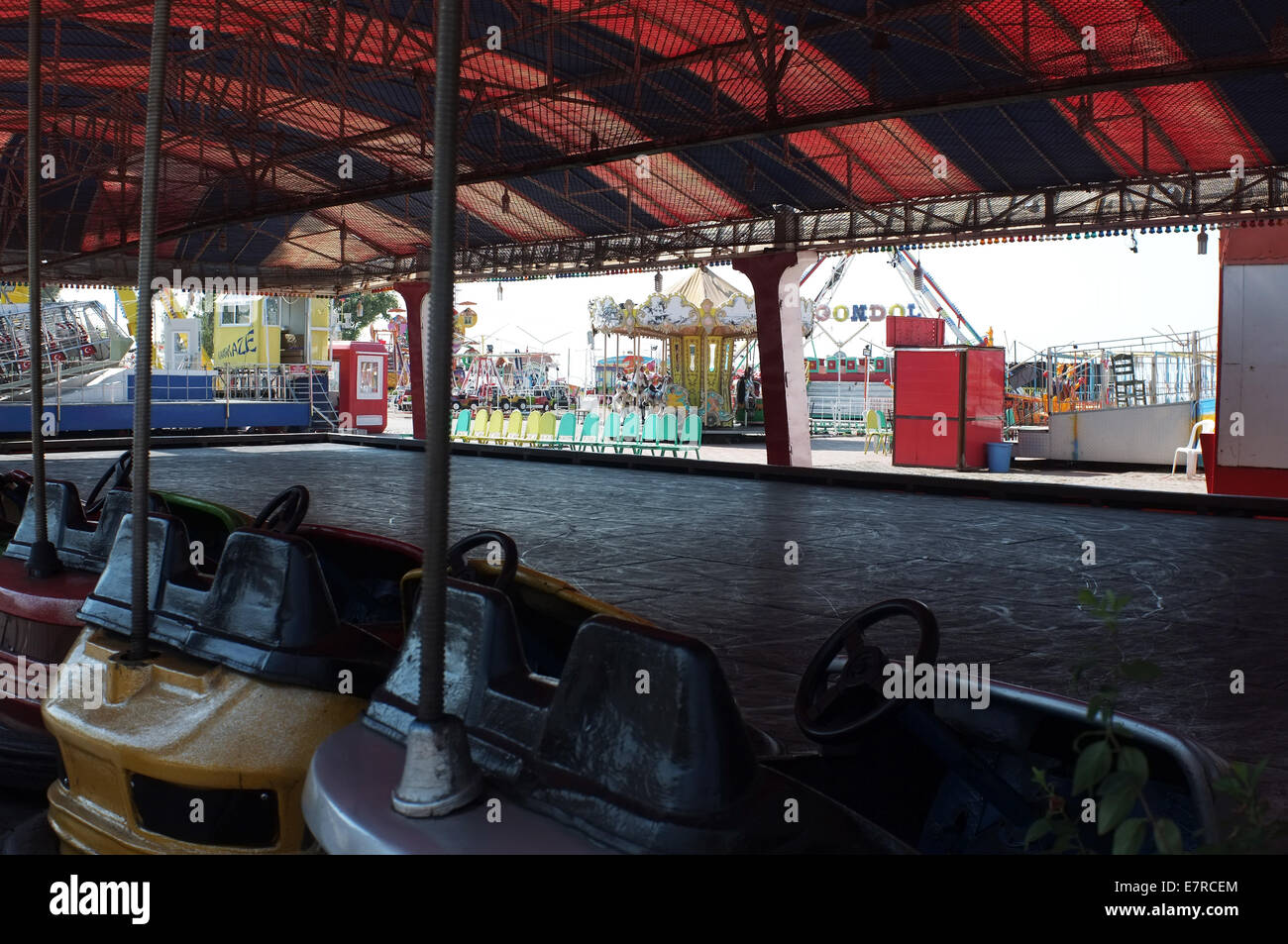Dodgem cars parked Stock Photo - Alamy