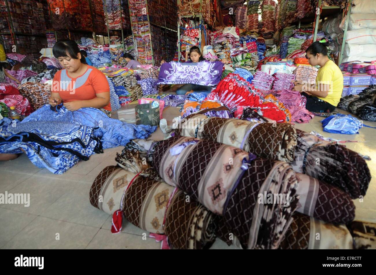 Indonesian textile hi-res stock photography and images - Alamy