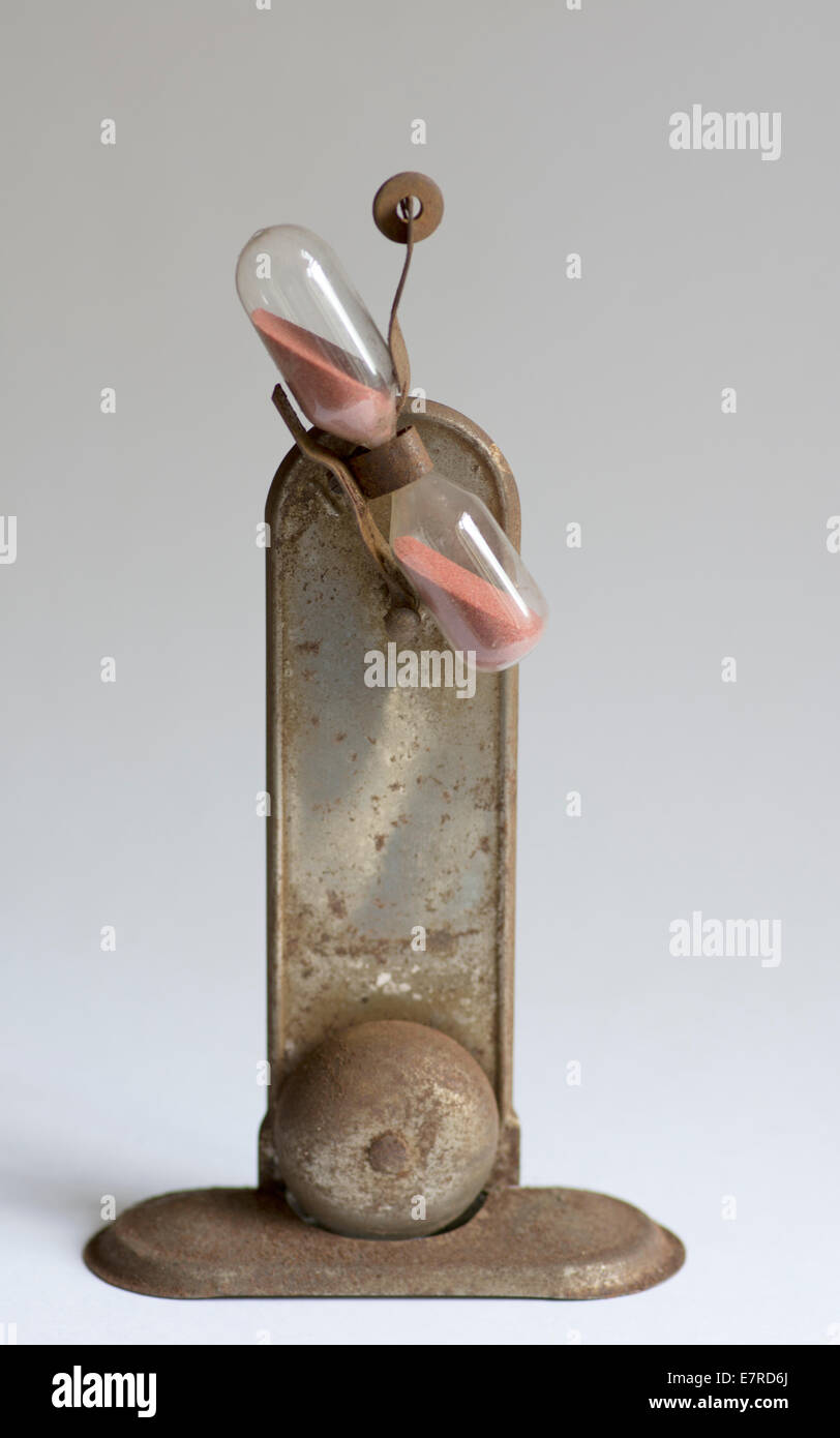 Old egg timer hi-res stock photography and images - Alamy