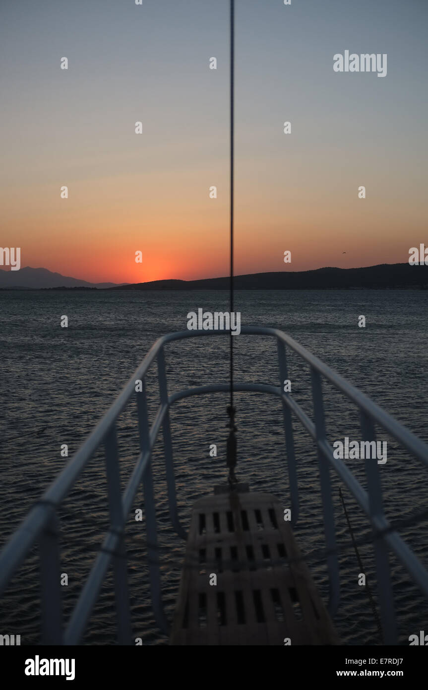 Boat pulpit hi-res stock photography and images - Alamy