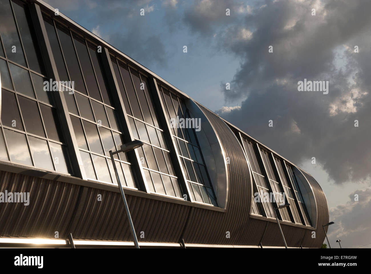 Modern architecture exterior Stock Photo - Alamy