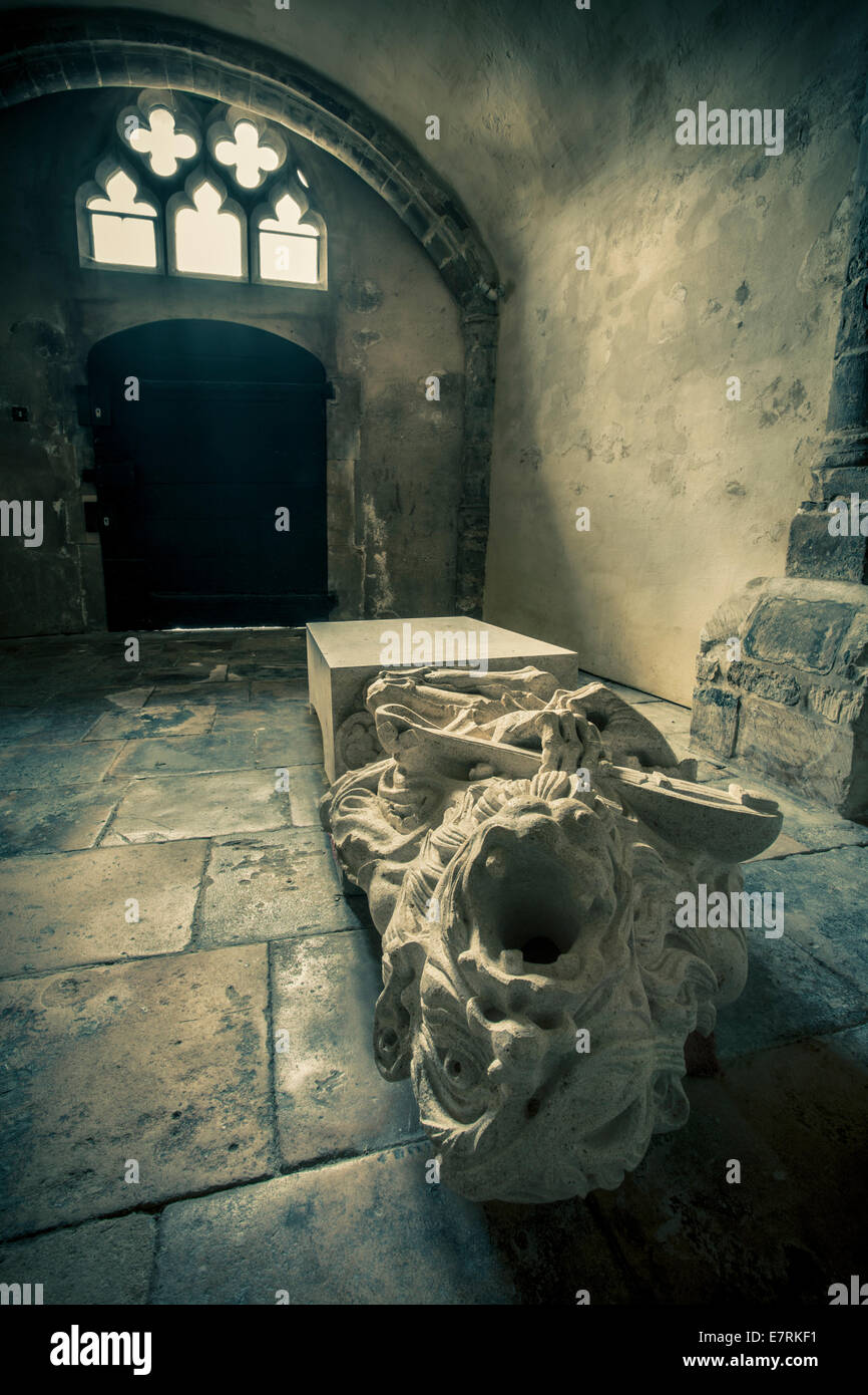 Church gargoyle hi-res stock photography and images - Alamy