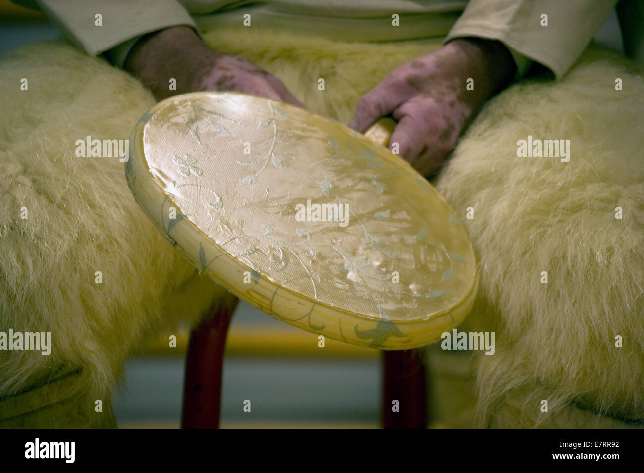 Inuit drum dancing hi-res stock photography and images - Alamy