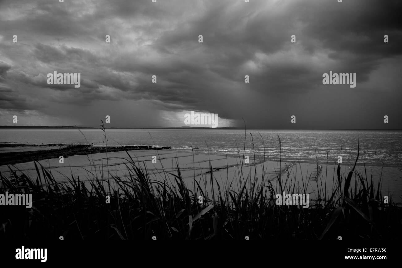 Prepare for the storm hi-res stock photography and images - Alamy