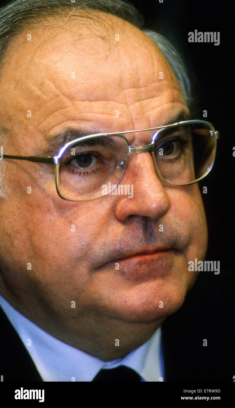 Bonn, West Germany. 3rd July, 2007. Bonn, West Germany; Feb 13, 1990 ...