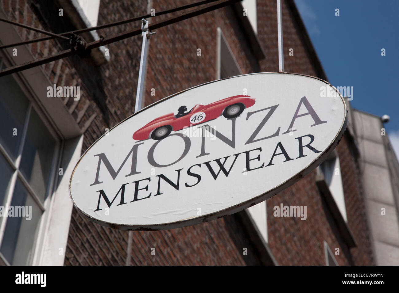 Fashion sign shop menswear hi-res stock photography and images - Alamy