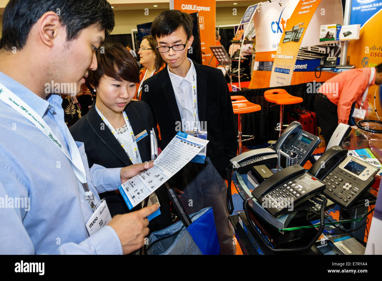 American Telephone Booth High Resolution Stock Photography and Images ...