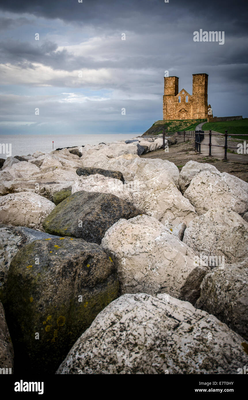 Reculver towers hi-res stock photography and images - Alamy
