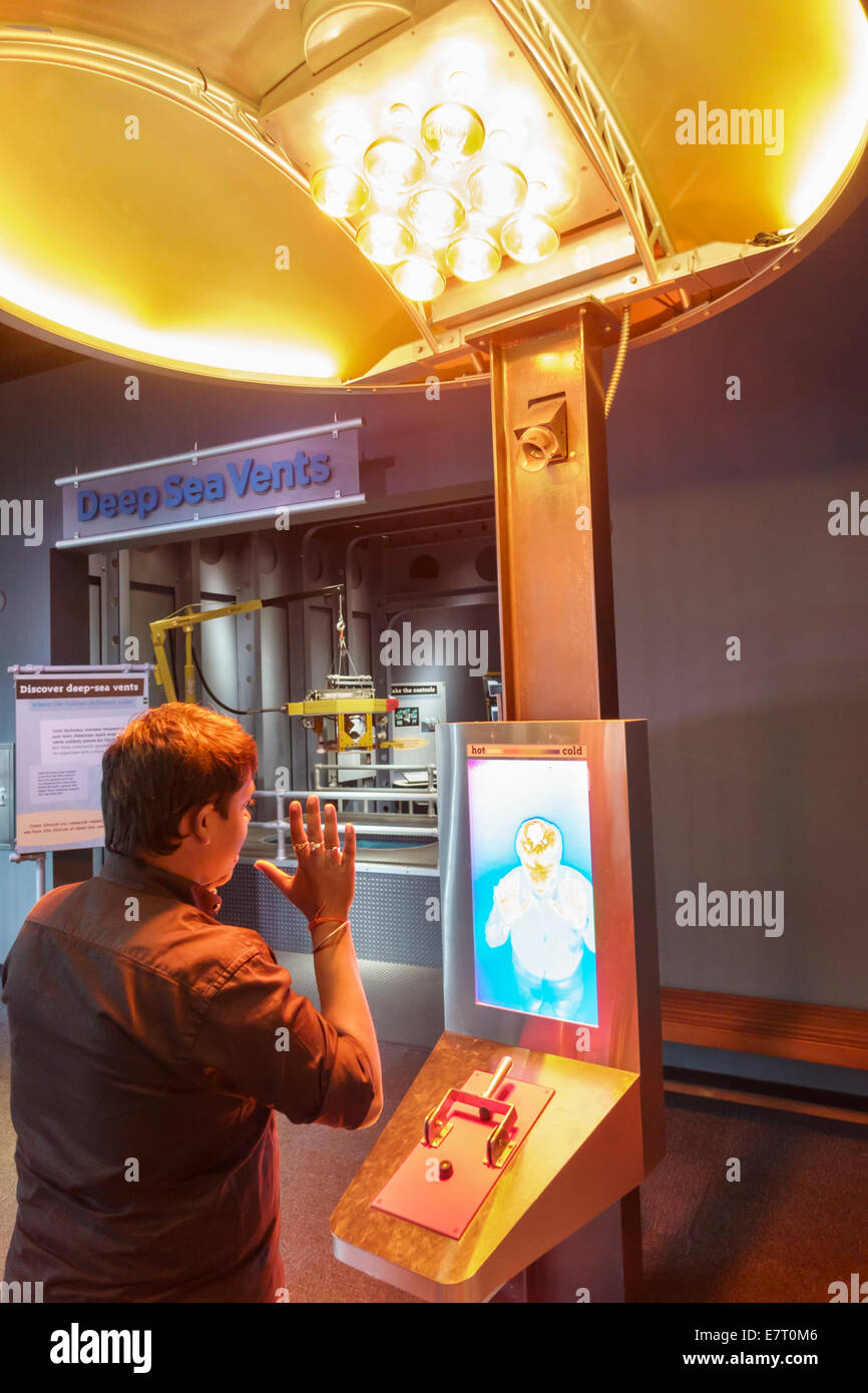 California science center hi-res stock photography and images - Alamy