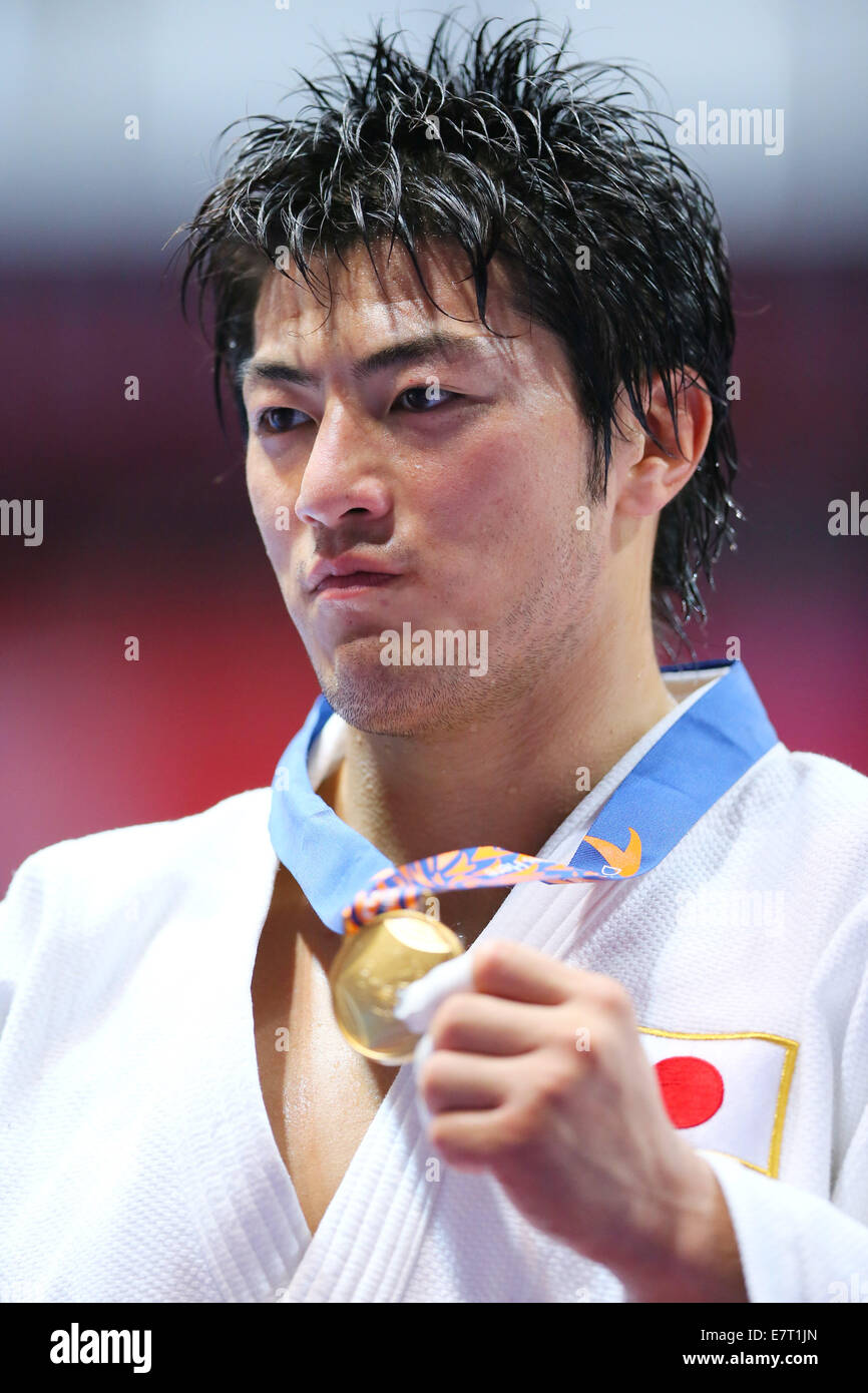 Yuya yoshida hi-res stock photography and images - Alamy