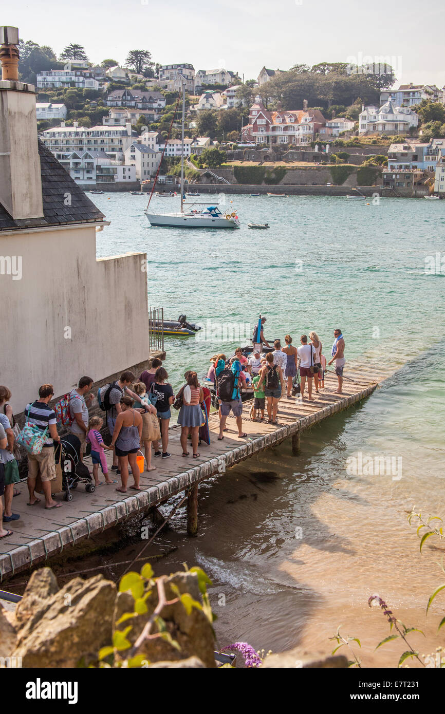 Salcombe passenger ferry boat between East Portlemouth beach and ...