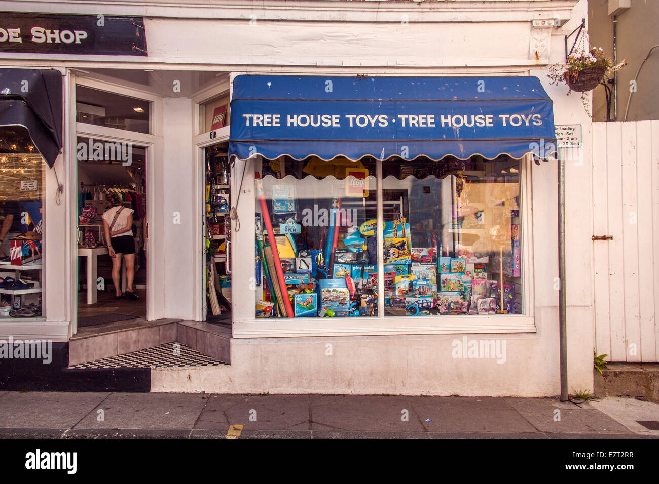 Toy shop salcombe hi-res stock photography and images - Alamy