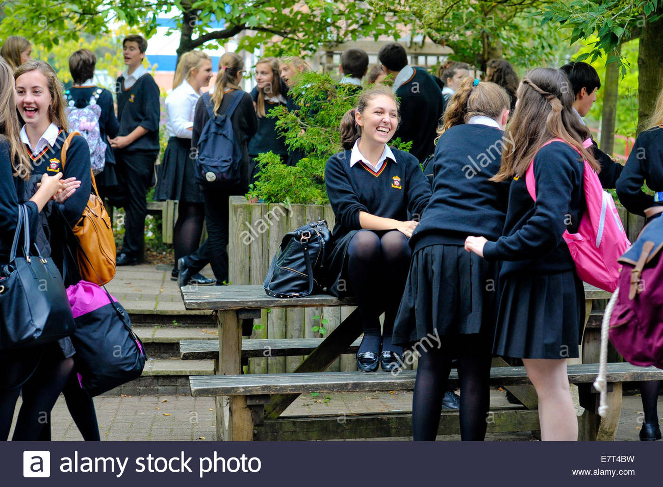 Secondary school pupils socialising together Stock Photo, Royalty Free ...
