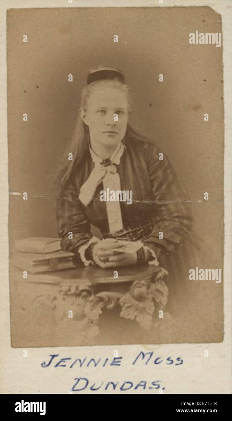 Portrait of jennie hi-res stock photography and images - Alamy