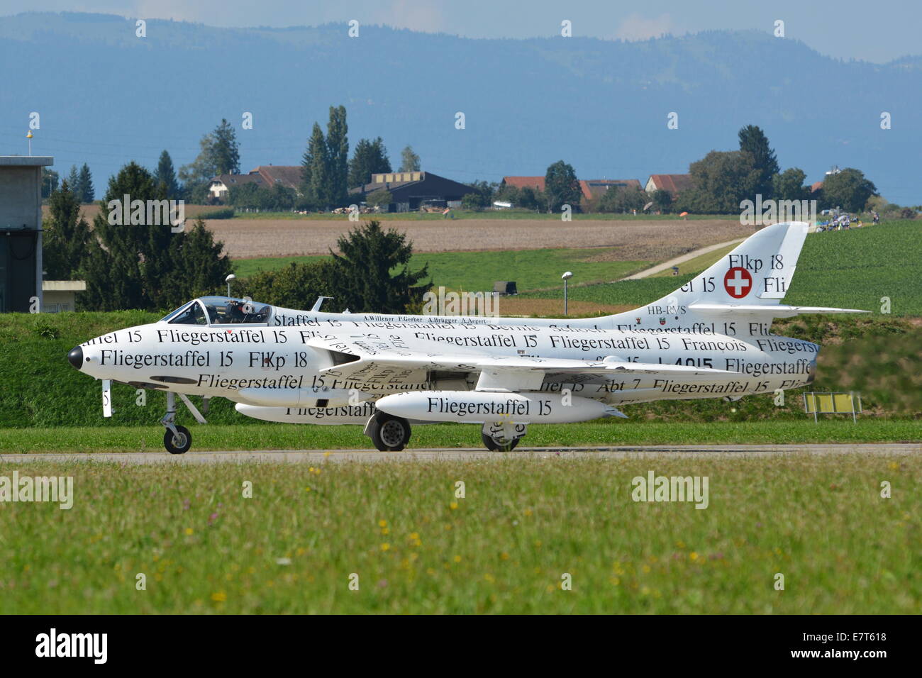 Hawker hunter cockpit hi-res stock photography and images - Alamy